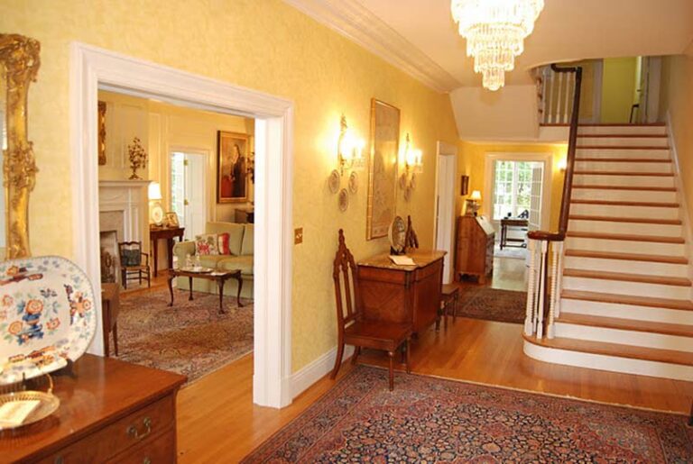 Around the Inn - Hornsby House Inn